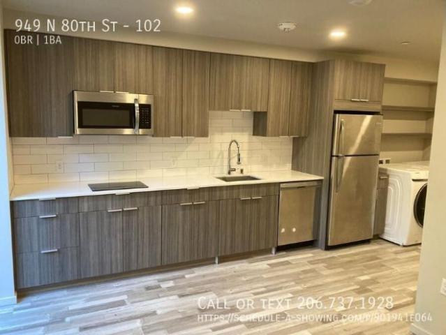 Studio, 1 bath, Condo 949 N 80th St