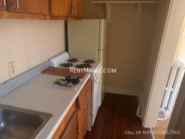 Studio, 1 bath, Condo 96 Grove St Apt