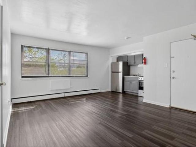 Studio, 1 bath, Condo 9 Sanhican Drive