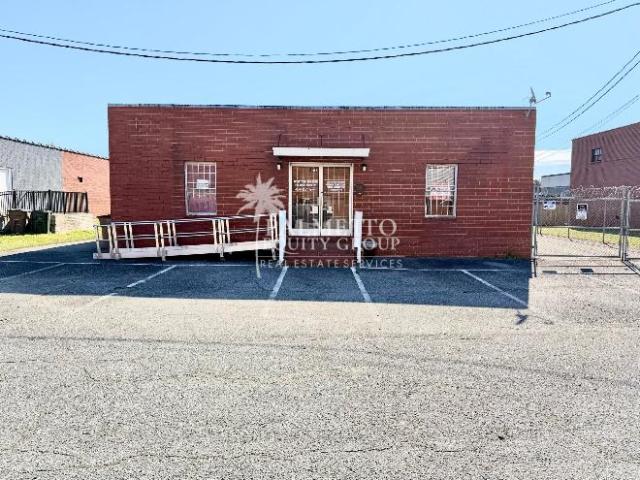 Studio, 1 bath, Single Family 1012 N Raleigh St