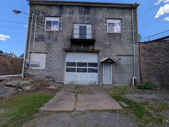 Studio, 1 bath, Single Family 1140 Allegheny St