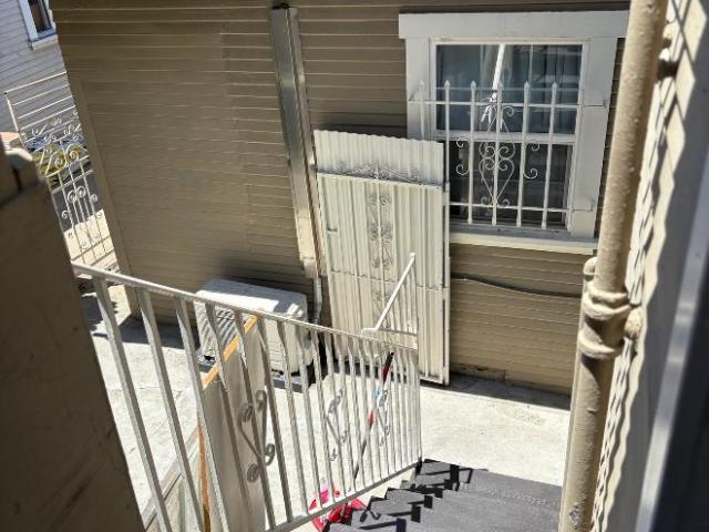 Studio, 1 bath, Single Family 1100 1/2 S New Hampshire Ave