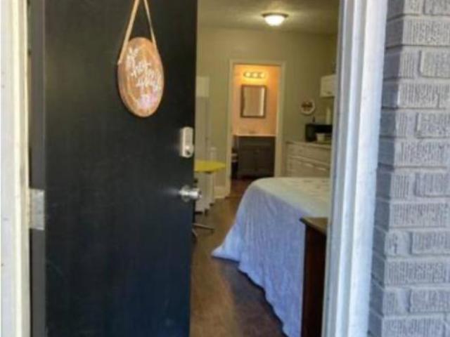 Studio, 1 bath, Single Family 1202 E 35th St