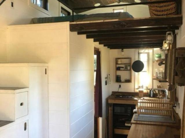 Studio, 1 bath, Single Family 13143 SE Ash St