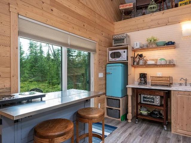 Studio, 1 bath, Single Family 140 River Bend Ct