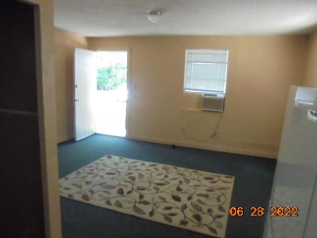 Studio, 1 bath, Single Family 1941 Cotten Rd