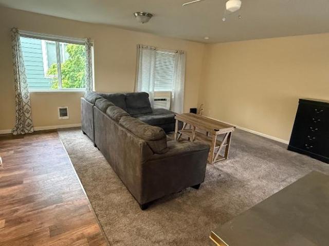 Studio, 1 bath, Single Family 1 Ne Fairview