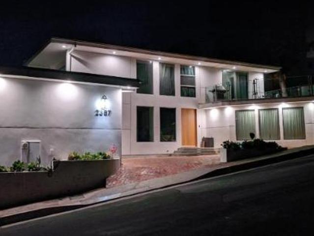 Studio, 1 bath, Single Family 2387 Mount Olympus Dr