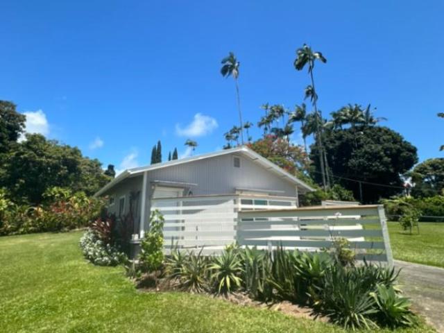 Studio, 1 bath, Single Family 27 265 Old Mamalahoa Highway