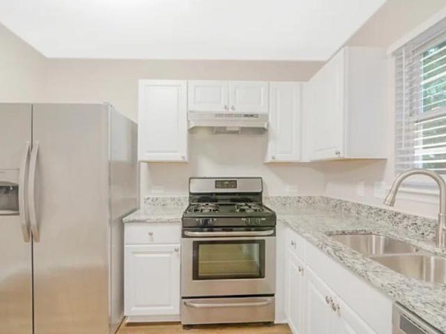 Studio, 1 bath, Single Family 28 Unity Sq