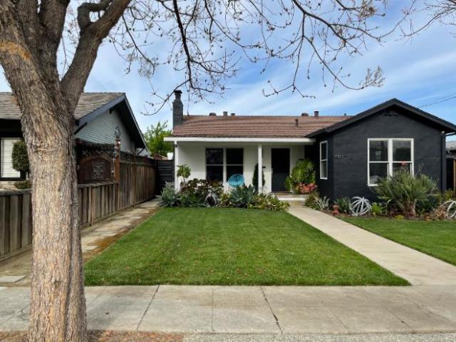 Studio, 1 bath, Single Family 463 Menker Ave