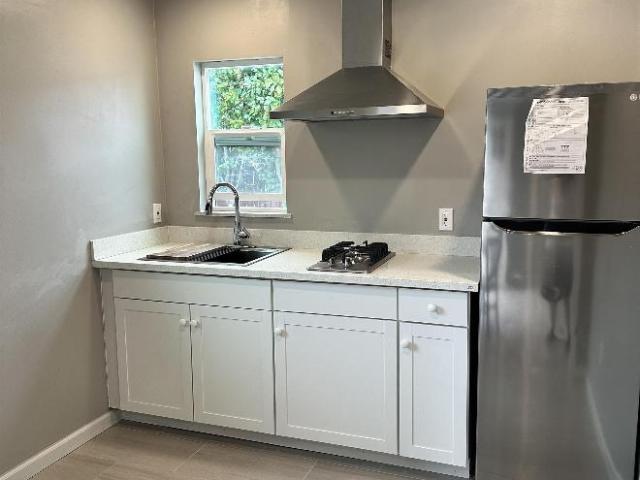 Studio, 1 bath, Single Family 475 Fortuna Avenue