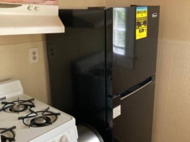Studio, 1 bath, Single Family 49 Bent Oaks