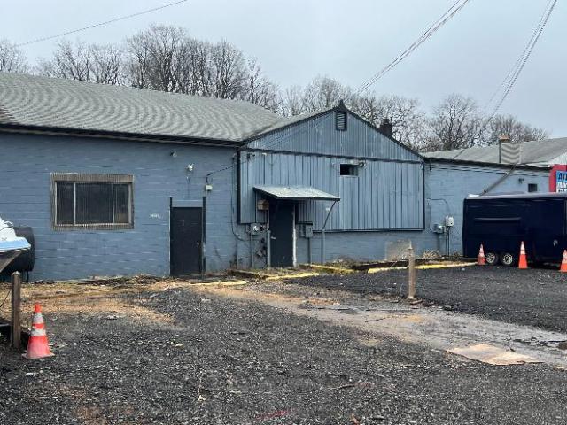 Studio, 1 bath, Single Family 6021 Olson Road