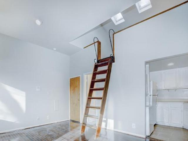 Studio, 1 bath, Single Family 614 Elliott St Ne
