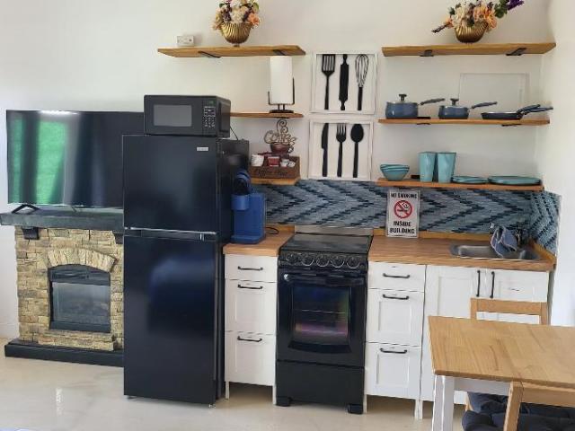 Studio, 1 bath, Single Family 645 West Portobello Ave
