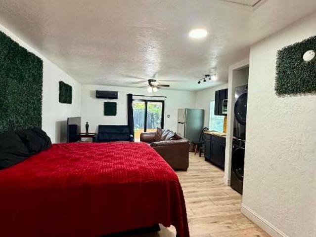 Studio, 1 bath, Single Family 703 Garrett St