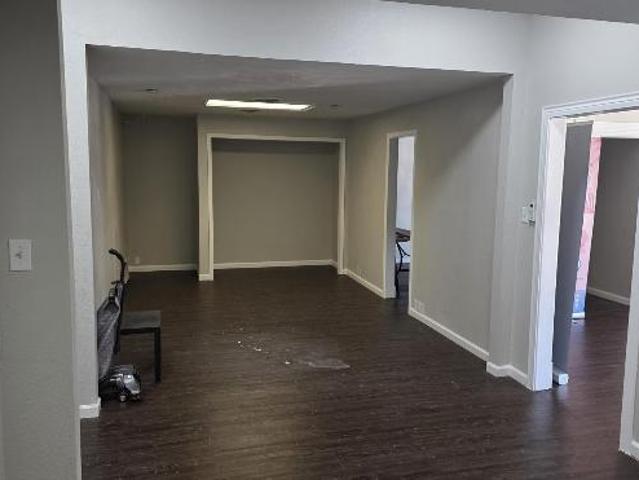 Studio, 1 bath, Single Family 7235 Glenview Drive