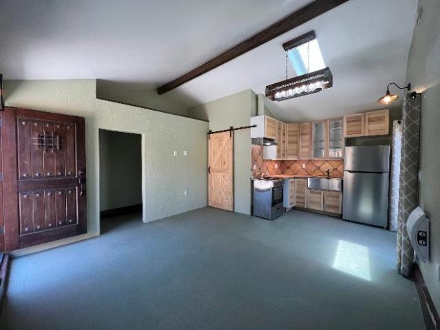Studio, 1 bath, Single Family 8049 Campion Dr