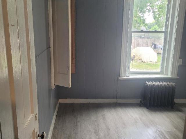 Studio, 1 bath, Single Family 804 E Broadway St