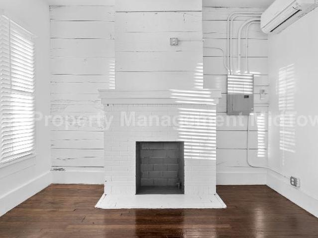 Studio, 1 bath, Single Family 813 May St