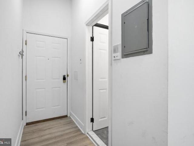 Studio, 1 bath, Townhouse/Brownstone/RowHouse 4242 Pine St