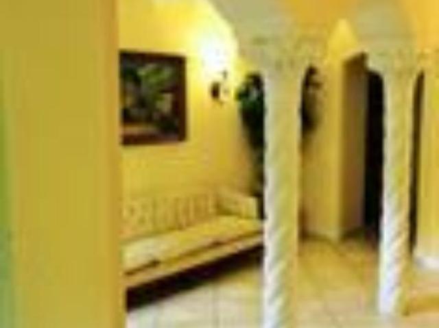 Studio, 1 bath, Townhouse/Brownstone/RowHouse 633 West Deming Place