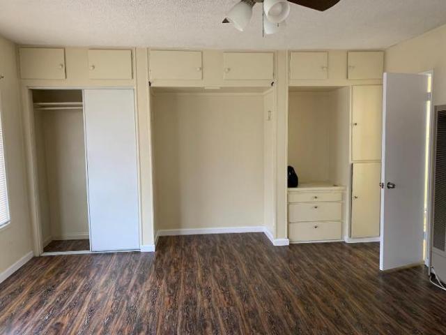 Studio, 1 bath, Townhouse/Brownstone/RowHouse 642 East Imperial Highway