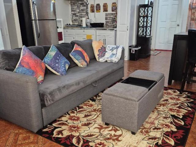 Studio, 1 bath, Townhouse/Brownstone/RowHouse 146 Terrace Ave