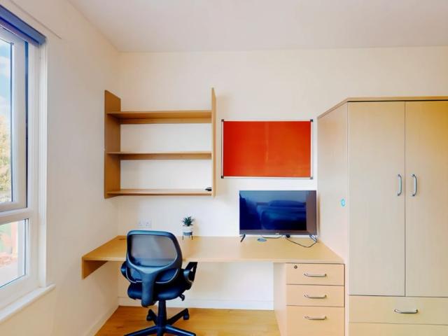 Studio – 1st Floor