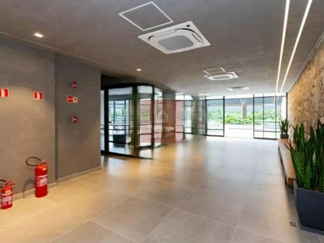 Studio 24 m2, mobiliado completo, pé direito 3,60 ms. OPORTUNIDADE