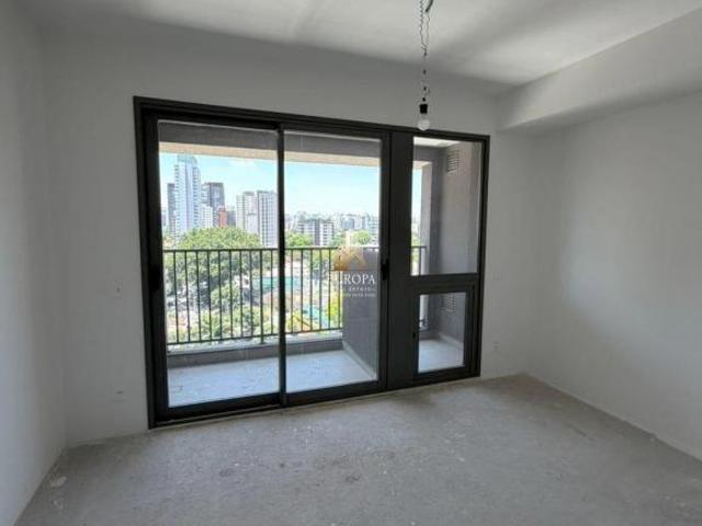 Studio 25m² Brooklin 1 banheiro, varanda e andar alto Metrô Campo Belo