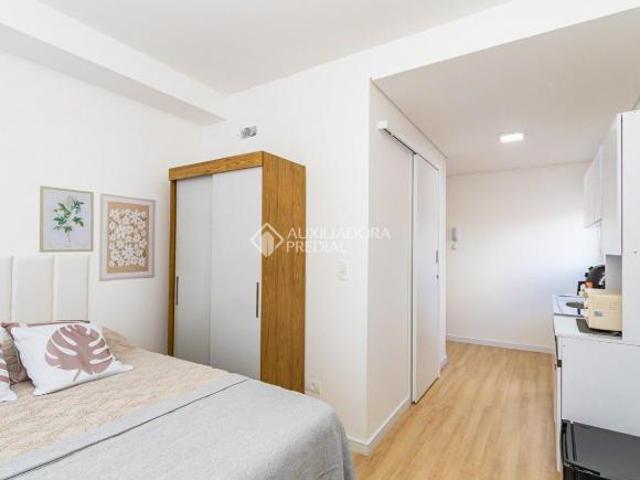 Studio 27m² Centro mobiliado