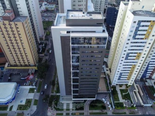 Studio 28m² semi mobiliado Nono andar no Batel para morar ou investir