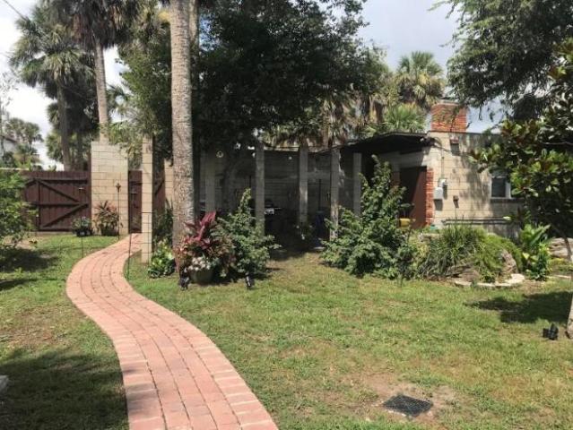Studio, 2 bath, Condo 912 N Grandview Ave