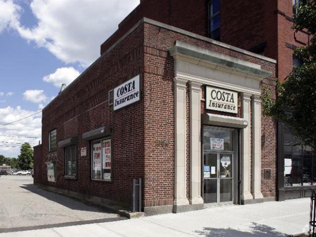 Studio, 2 bath, Single Family 1098 Main St