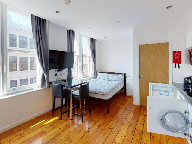 Studio 306, 29A Upper Parliament Street, Nottingham, Nottinghamshire NG1, Room to rent, £867 pcm | PrimeLocation