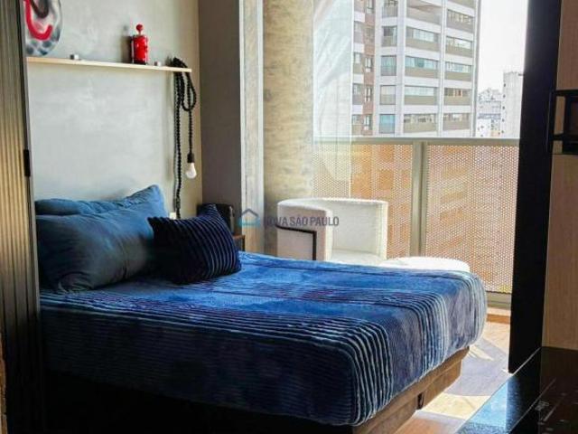 Studio 30 m² mobiliado, pé direito duplo, próximo ao metrô Moema, ideal para investimento