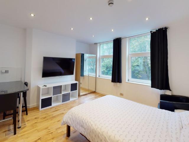 Studio 7, 54 Glasshouse Street, City Centre, Nottingham, 3Lw, United Kingdom City Centre NG1, Room to rent, £932 pcm | PrimeLocation