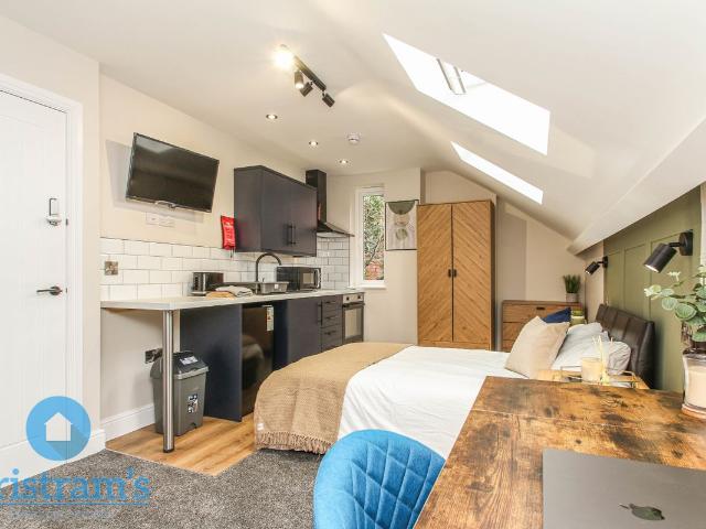 Studio 7, Derby Road, Long Eaton NG10, Studio to rent, £700 pcm | PrimeLocation