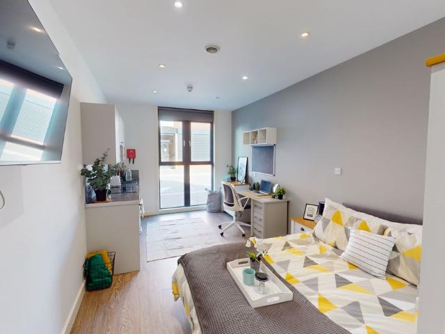 Studio 7, St Marks Court, 12 14 St Marks Street, City Centre, Nottingham NG3, Room to rent, £693 pcm | PrimeLocation