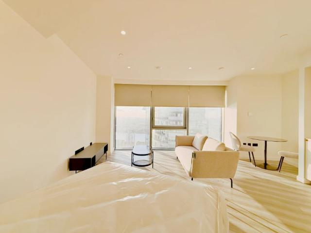 Studio Flat2907