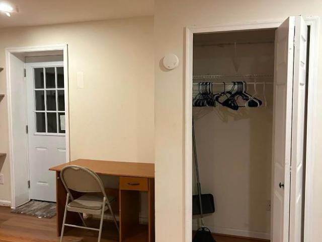 Studio, 4 bath, Single Family 14024 Sterling Point Dr