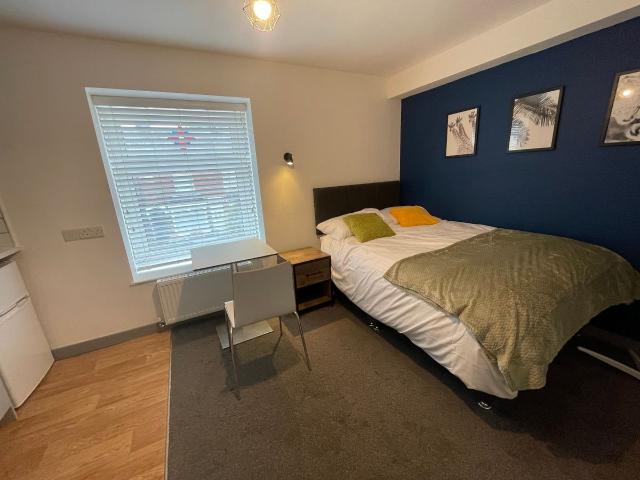 Studio 4 Milton Road, Fletton, Peterborough, Cambridgeshire PE2, Room to rent, £675 pcm | PrimeLocation