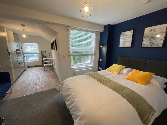 Studio 5 Milton Road, Fletton, Peterborough, Cambridgeshire PE2, Room to rent, £695 pcm | PrimeLocation