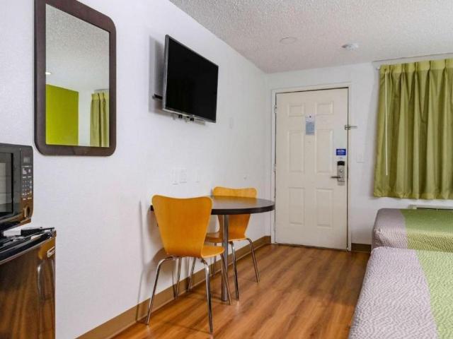 STUDIO 6 EXTENDED STAY FRESNO 1 Bedroom Apartment for Rent at 6730 N Blackstone Ave, Fresno, CA 93710