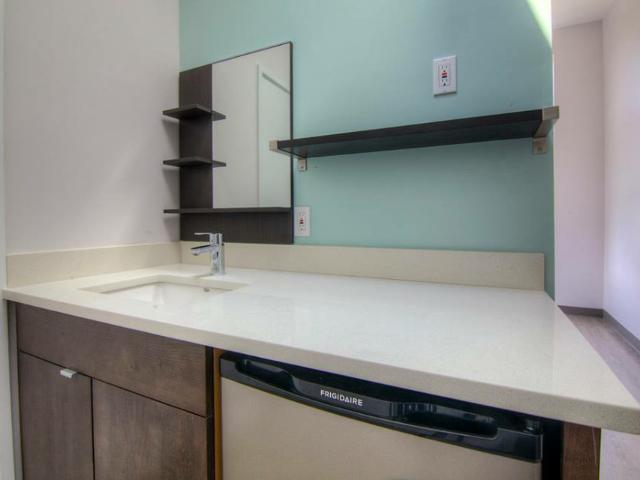 Studio 85th Studio Apartment for Rent at 358 Nw 85th St, Seattle, WA 98117 Greenwood