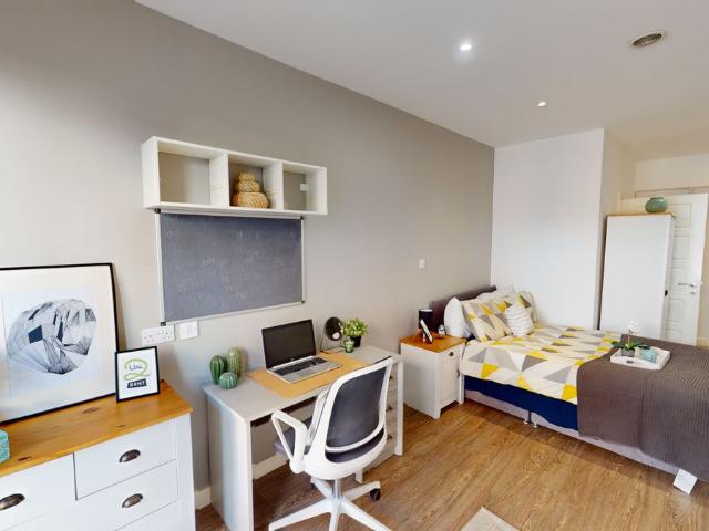 Studio 8, St Marks Court, 12 14 St Marks Street, City Centre, Nottingham NG3, Room to rent, £693 pcm | PrimeLocation