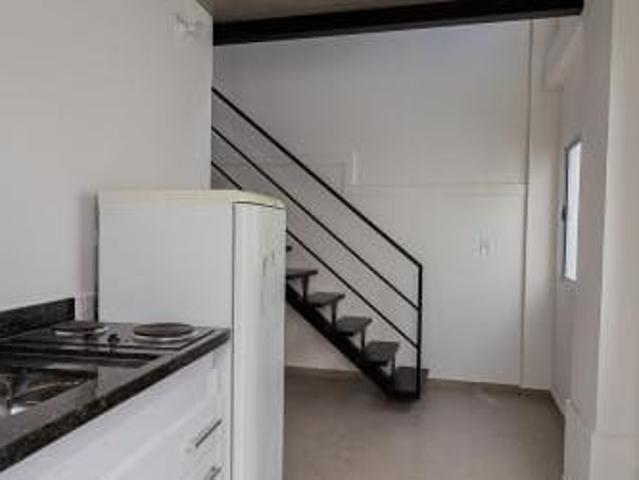 Studio com mezanino Cambuci/Aclimação
