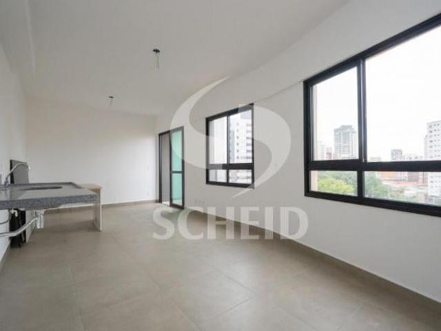 Studio com Sacada à Venda | 30m² | Próximo ao Metrô